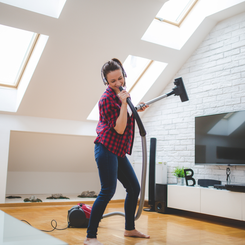 7 Apps To Help You Declutter Your Home - Reviews by Kathy